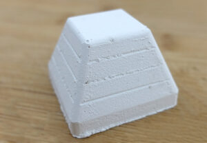 What Do Fish Eat? Beginner’s Guide To Different Types Of Fish Food ...